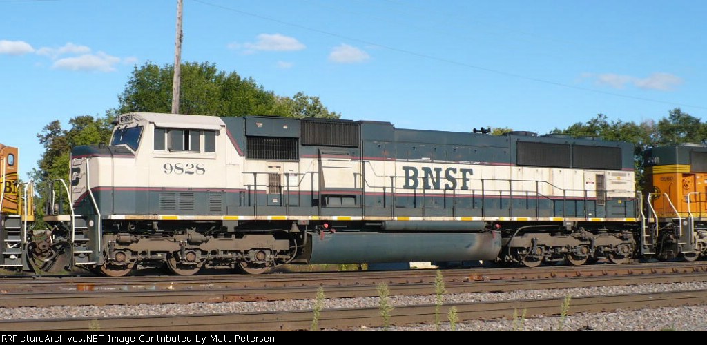 BNSF 9828